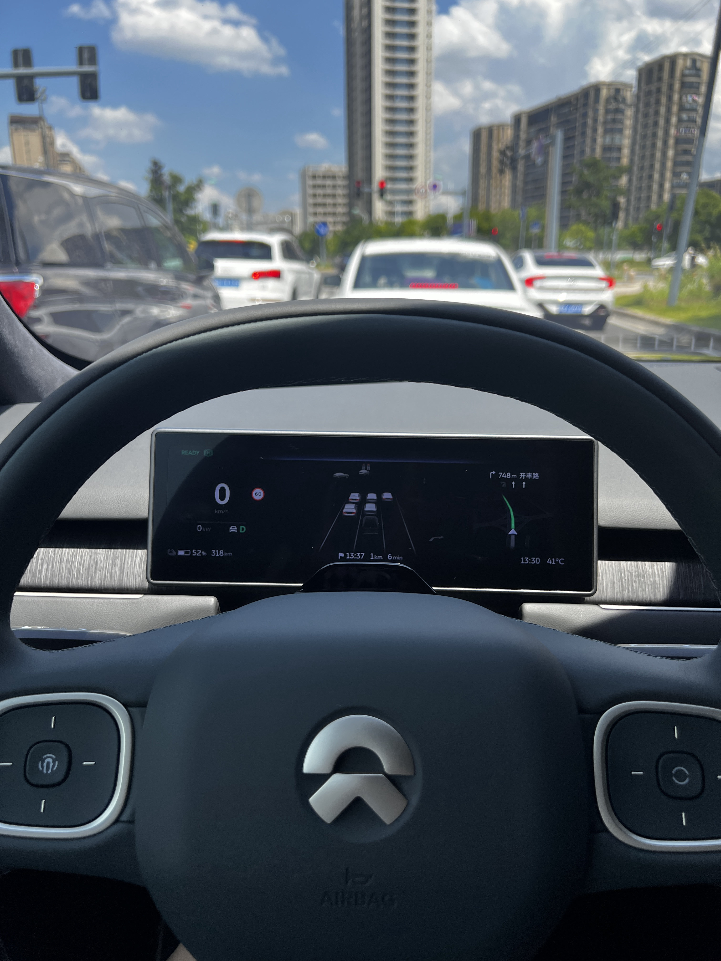 试驾体验｜在小朋友眼里，全新ES8是一台怎样的车？_NIO APP精选 -NIO蔚来官网