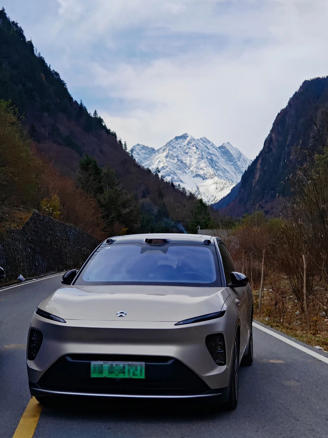 对比蔚来ES8和宝马X5L：两个时代的豪华_NIO APP精选 -NIO蔚来官网